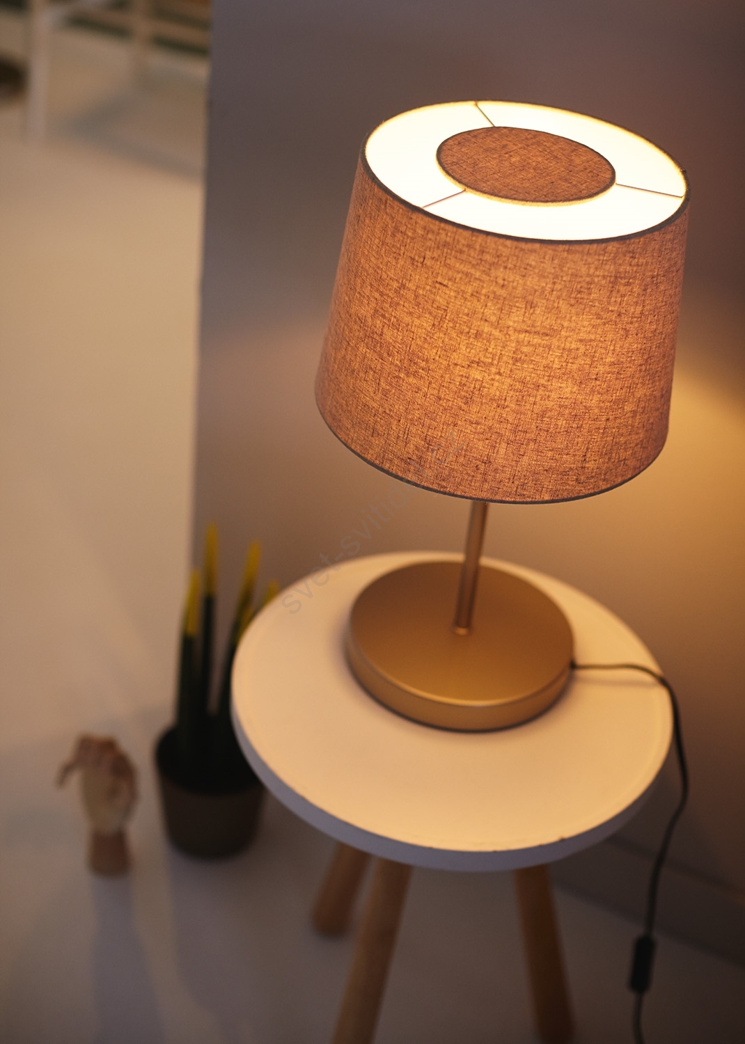 Philips 36132/38/E7 - Stolní lampa MYLIVING DONNE 1xE27/40W/230V | Svět ...